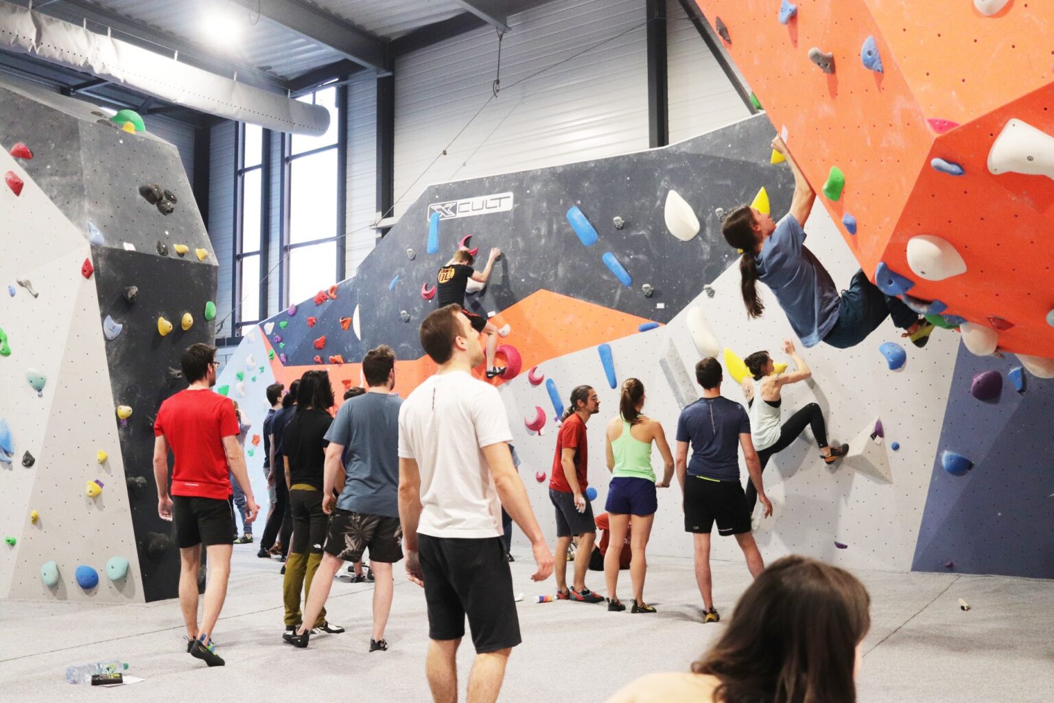 Bloc Session, des salles d'escalade de bloc accessibles à tous